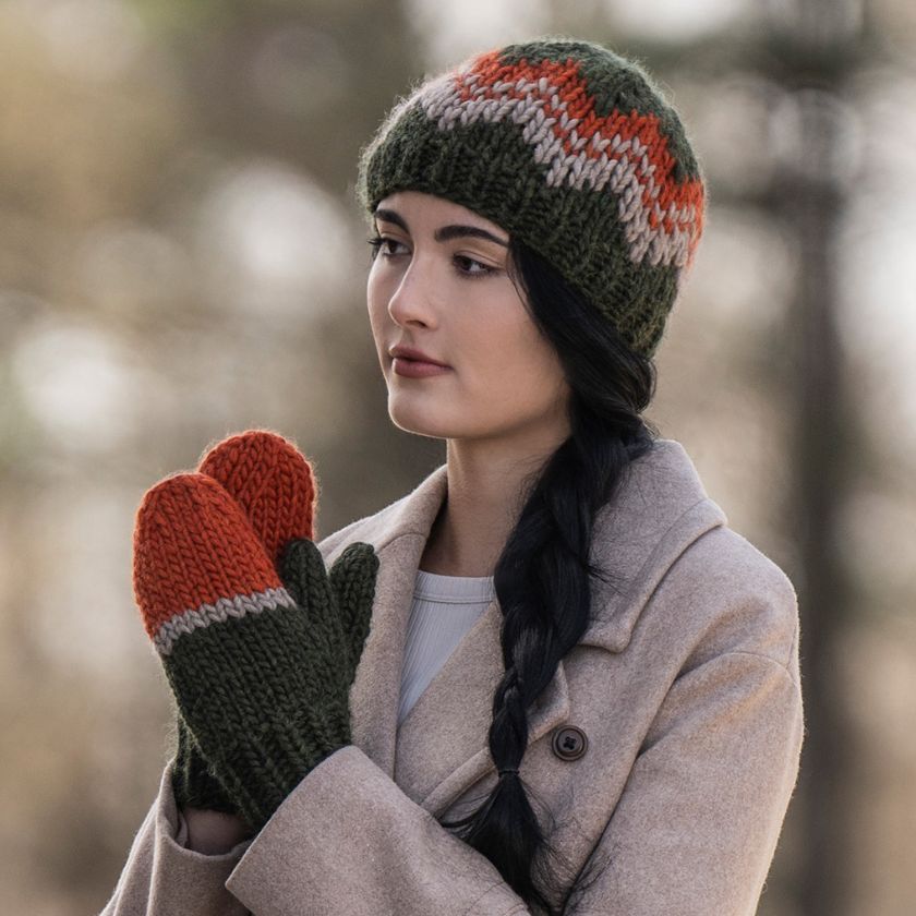 Grand Portage Hat & Mitts Knitting Project | Super Bulky Knitting Kit